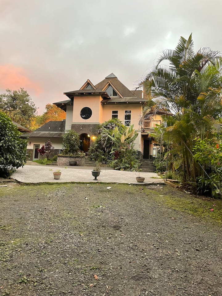 The Manorhouse - Kailua-Kona, HI