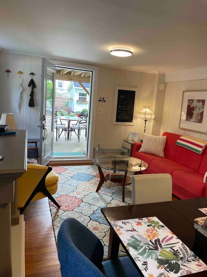 Hummingbird Suite In Southwest Halifax! - Halifax