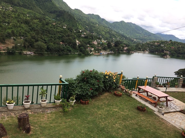 Vista Lago, 2bhk,cook,wifi,parking,all Amenities - Uttarakhand