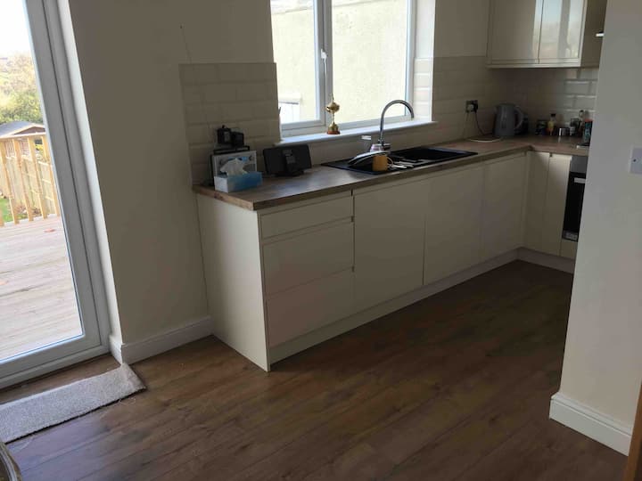 Single And Double Room To Rent. In My House. - Bristol