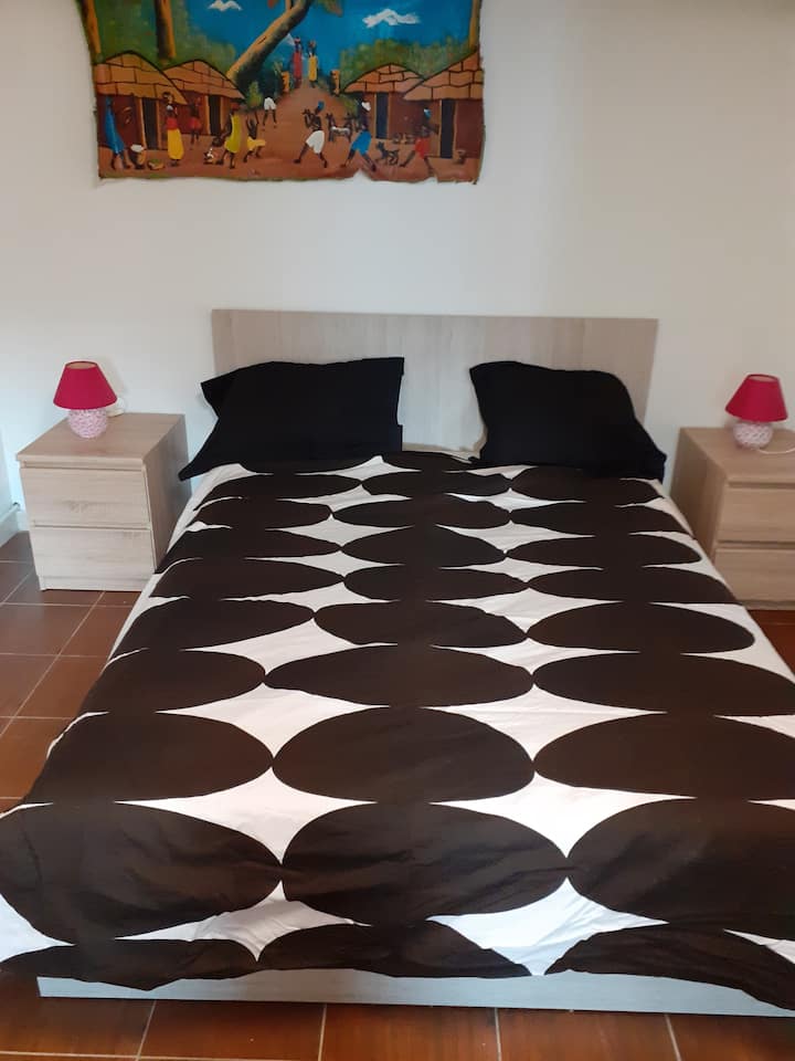 Studio Tout Confort, Dans Un Quartier Calme. - Mantes-la-Jolie