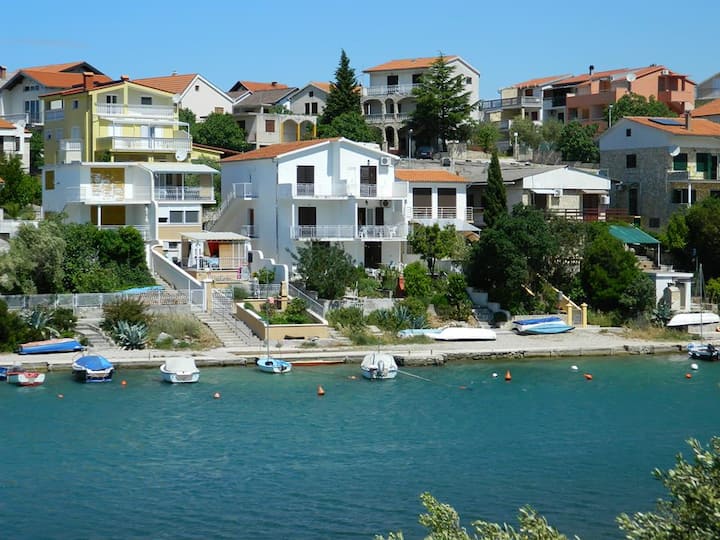 Apartment Vrilo - A1 - Tisno