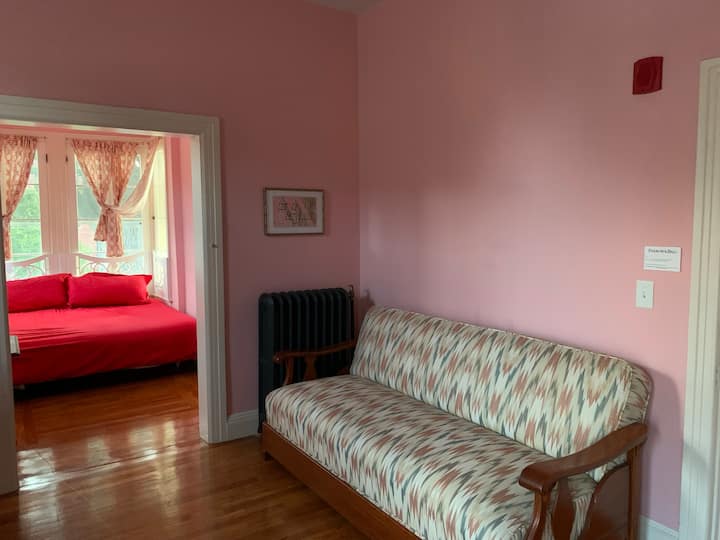 Historic House Bed & Breakfast W/art Rm #3 - Providence, RI