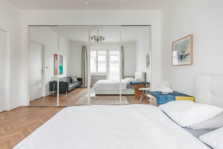 Family Apartment - Prague Václav Havel Airport (PRG)