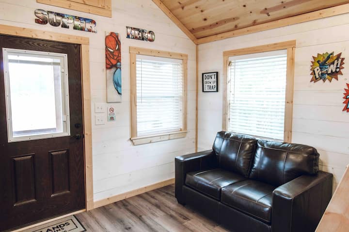 Super Hero Theme | Private Lake, Pool, Games - Livingston, TX