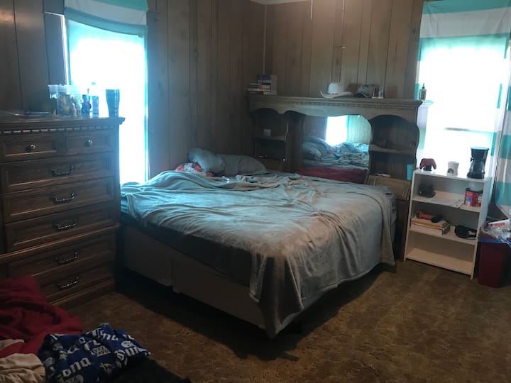 Affordable Large Master Bedroom By Hospital - Greenwood, SC