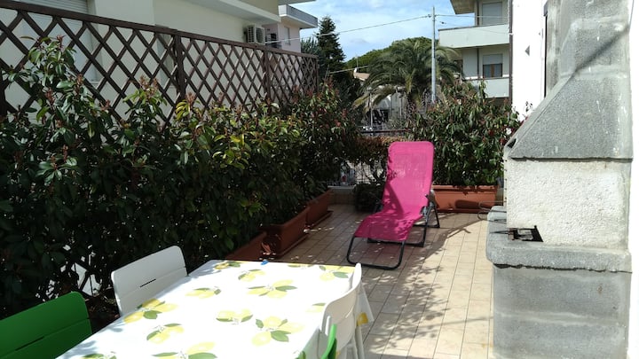 Trilocale Con Terrazza A Riccione Vicino Al Mare - Riccione