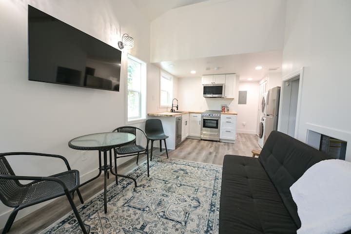 Beautiful West Seattle Tiny Home! New Construction - Seattle, WA