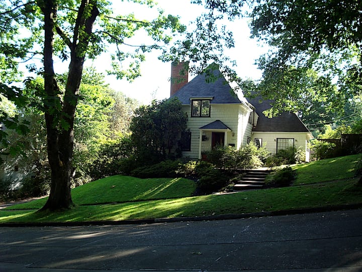 Steps Away From Hayward Track Field - Eugene, OR