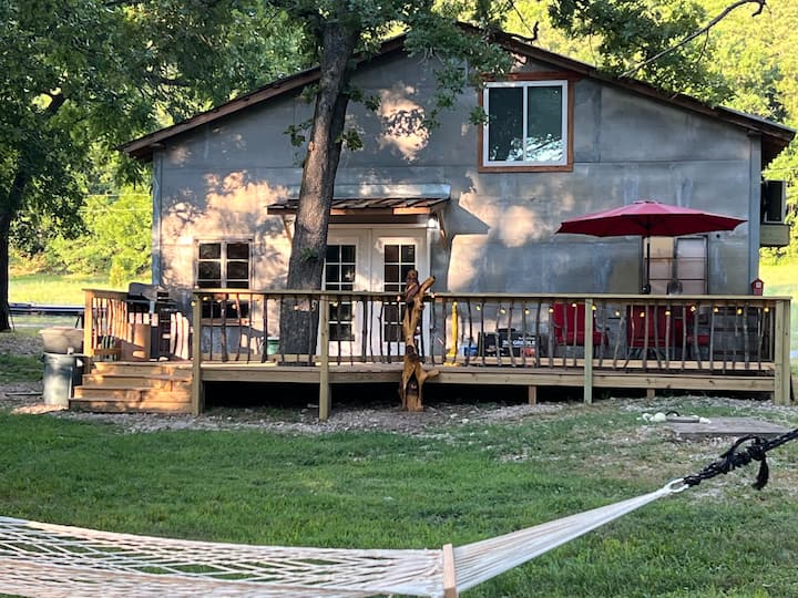 The Bunkhouse - Dripping Springs, OK