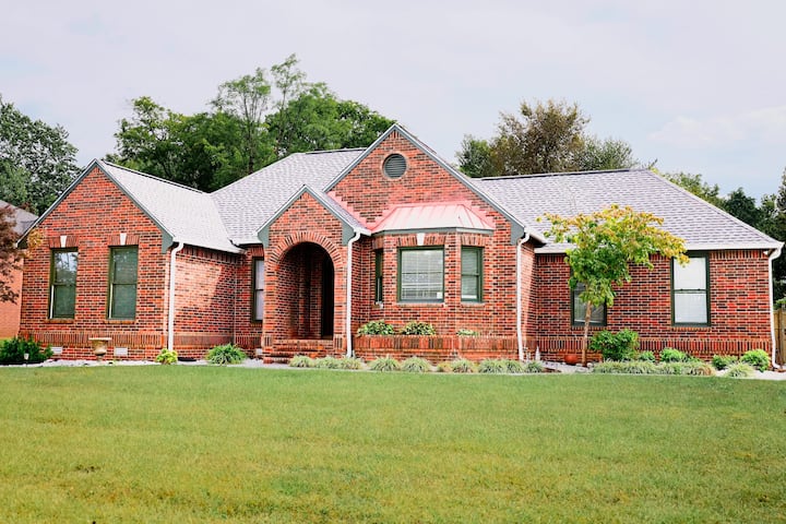 10 Min/historic Downtown, 15 /Arrington Vineyard - Franklin, TN