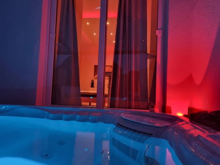 Classic Wellnessoase Außen-whirlpool & Sauna - Alemania