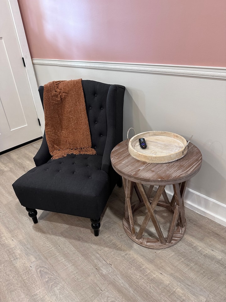 The Monroe House ( Madison Suite) - Jacksonville, FL