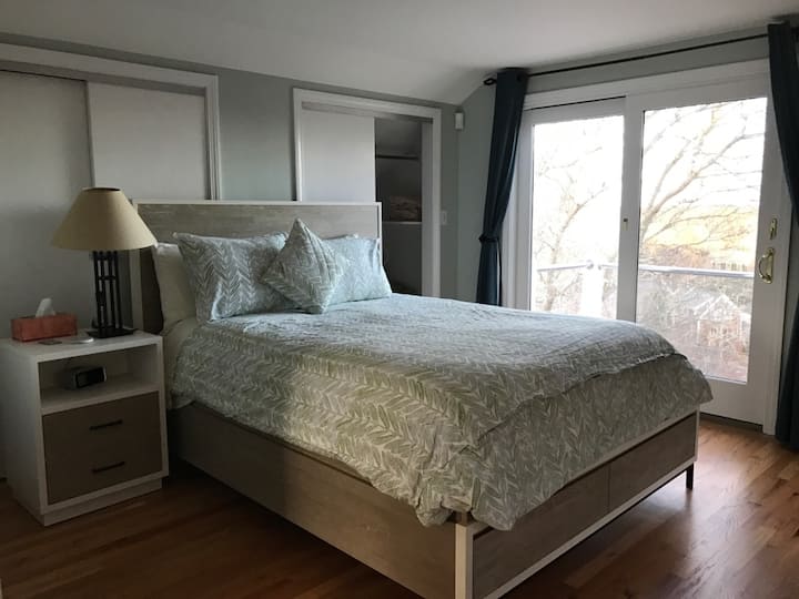 3 Story Private Home With Gorgeous Views! - Provincetown, MA
