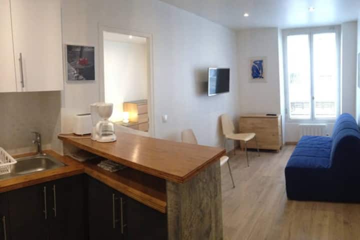 Port Royal/saint Michel Appartement Meublé - Párizs