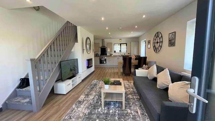 No6 Chapel Row Spacious Holiday Home In Derbyshire - Wirksworth