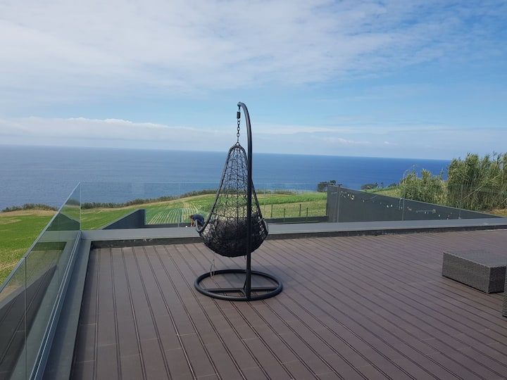 Vivenda Luxuosa Com Piscina - Ponta Delgada
