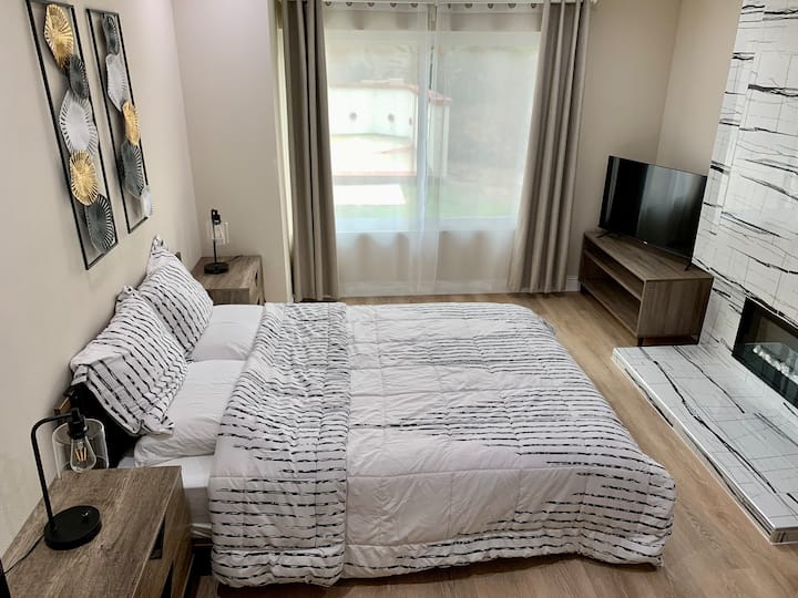 All Privacy Of Your Own Studio, W/separateentrance - Irvine, CA