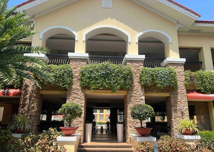 Fully Furnished 2br W/free Parking In Sanremo Cebu - Cebu