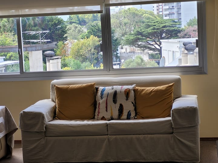 Apartamento Luminoso Y Acogedor En Pocitos - Montevideo