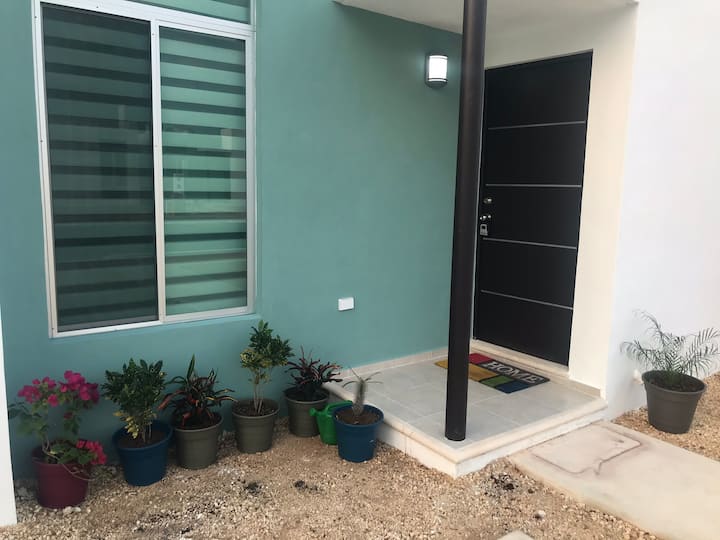 "Casa Toledo 524-a" La Ciudadela Ciudad Caucel - Yucatán