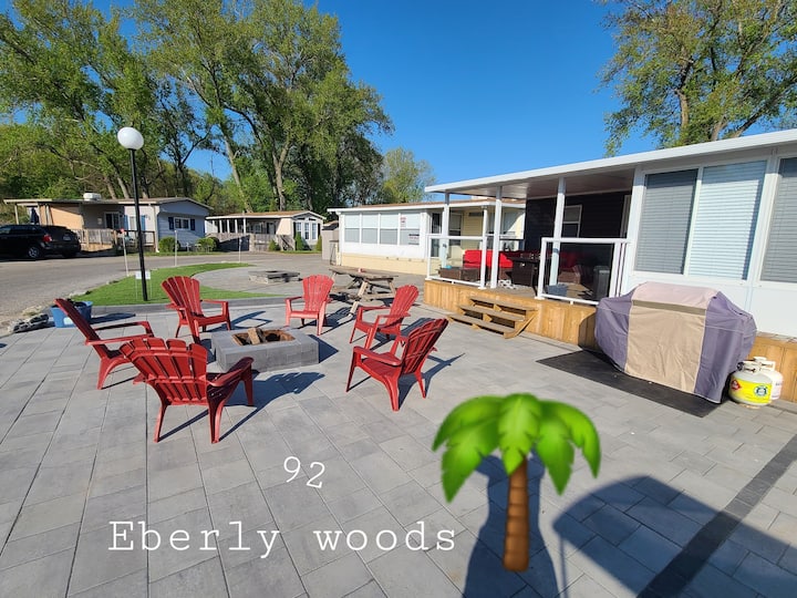 Fully Renovated Sherkston Shores Beach - Crystal Beach