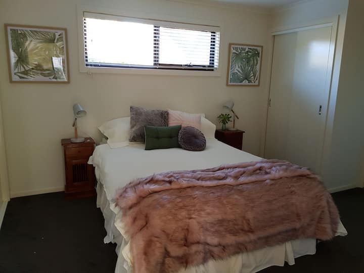 Weekend @ Bernie's - Aireys Inlet