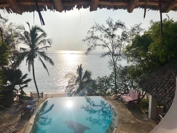 Beach Villa On Award Winning Marine Conservancy - Kenya