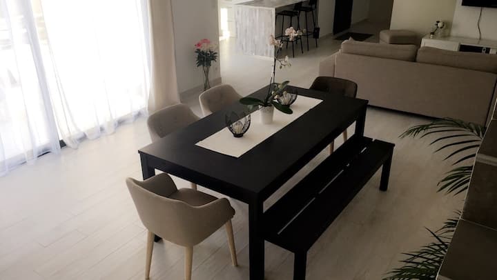 Villa Moderne, Tout Confort - Monteux