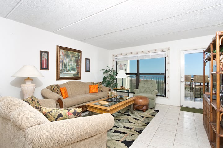 Sunny Beachfront 1 Bedroom Condo W/ Best View - South Padre Island, TX