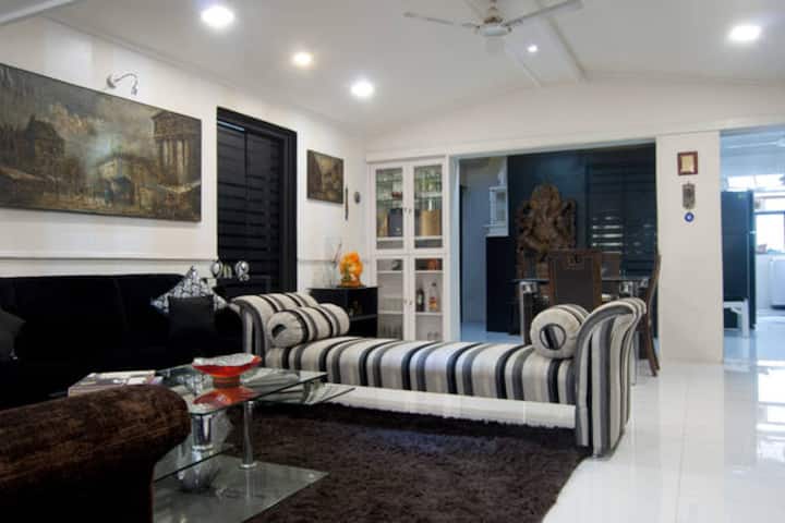 Master Bedroom En Suite Bathroom - Mumbai