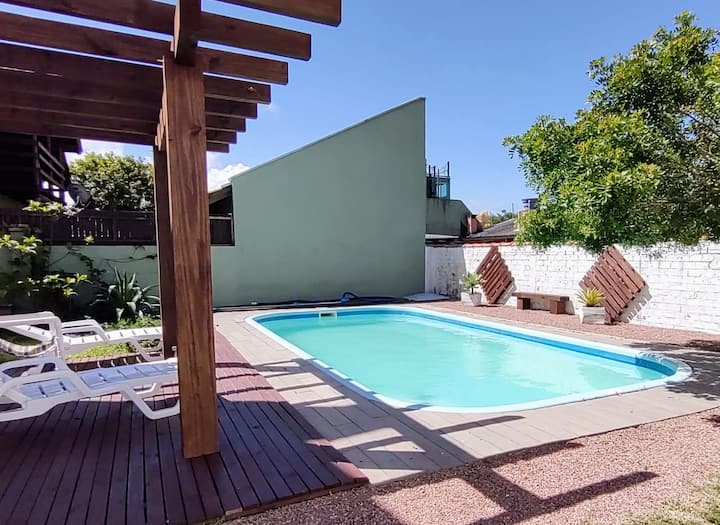 Casa Com Piscina, Bem No Centro De Imbé! - Tramandaí