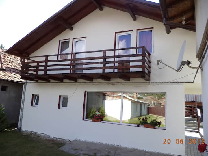 Bella - Râșnov