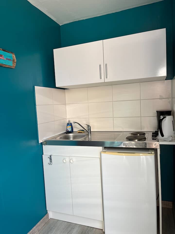 Chambre Privative Avec Jardin Et Coin Cuisine - Vias