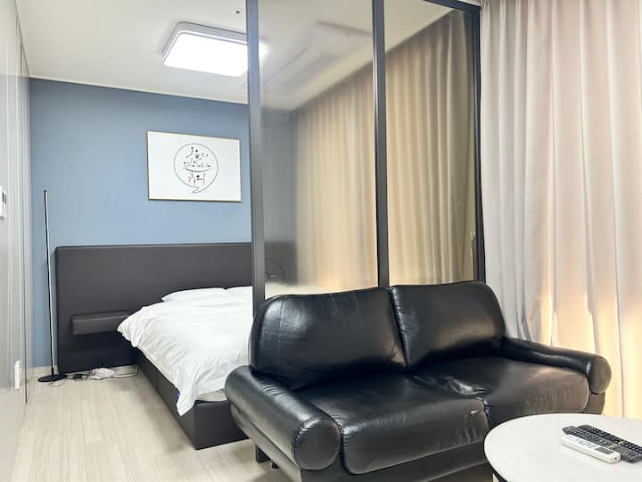 #넷플릭스 #파티션으로 분리된 1.5룸 #A604 - Incheon