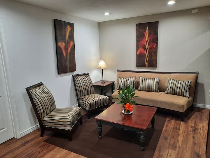 Co Mile High Vista Retreat In Nw Commerce City - Denver, CO