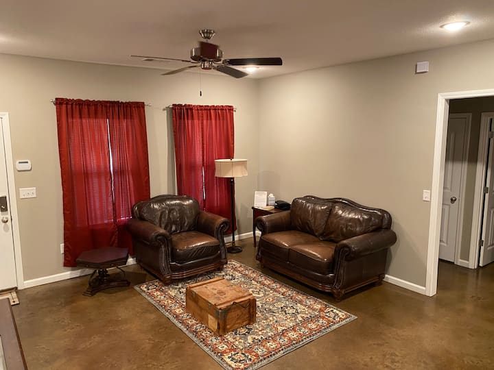 Private 2br, 5 ★ Stylish Pad – Near Asu : B - Jonesboro, AR