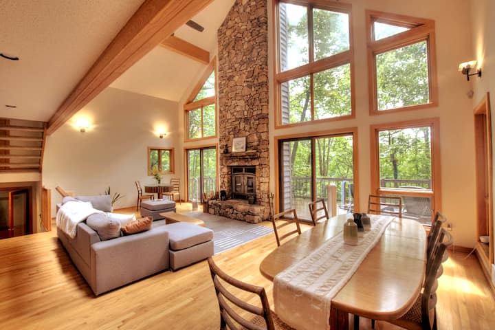 Basecamp: Appalachian Mountain Retreat - Shenandoah National Park