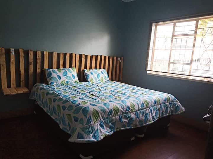 Home@hope - Room 2 - Brakpan