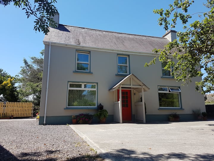 Comfy Home In A Beautiful Part Of Dingle Town. - Dingle