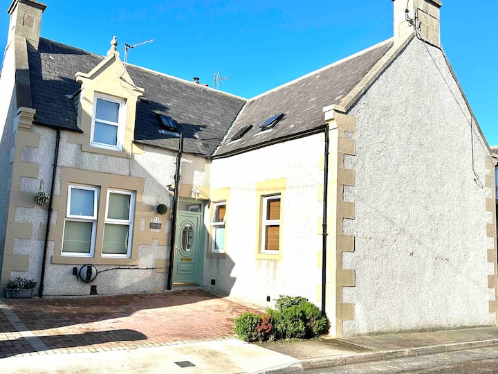 Claddach House - Cullen