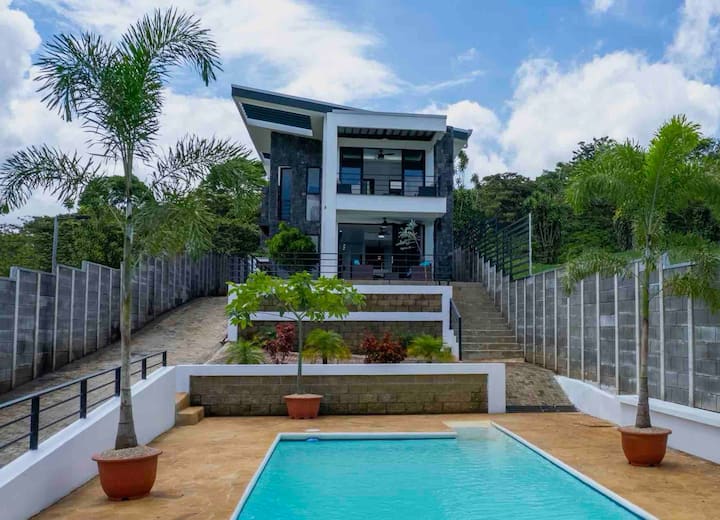 Beautiful Mountain Views With Pool & A/c Near Sjo - La Garita