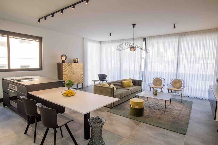 Amazing Luxury 3bdr- First Location - Beachfront - Tel Aviv-Yafo