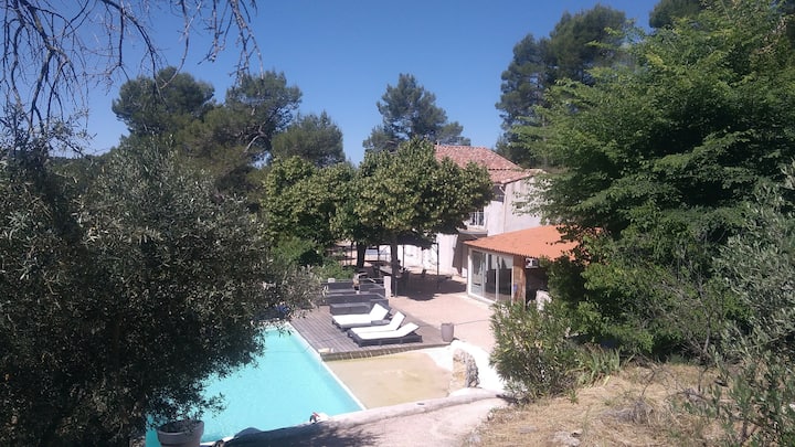 Bastide 12 Couchages, 5ha Ss Vis-à-vis - Saint-Zacharie