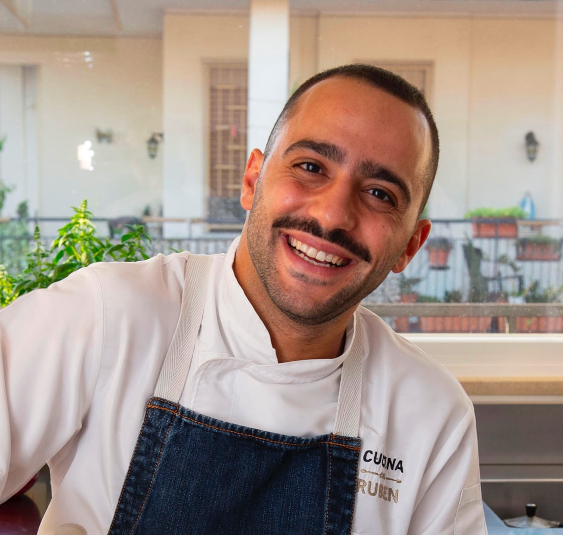 Cook classic Italian dishes with Chef Ruben Bondì - Airbnb