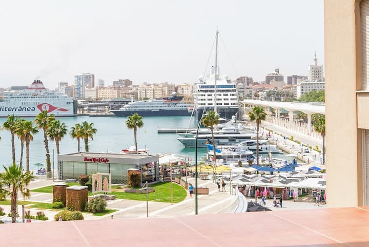 Malagueta. Muelle Uno & Playa - Málaga