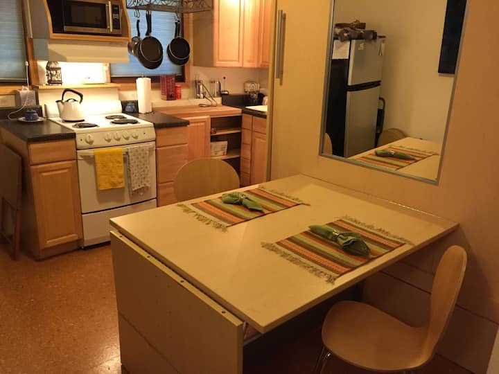 Cozy Studio In Downtown Anchorage - Anchorage, AK