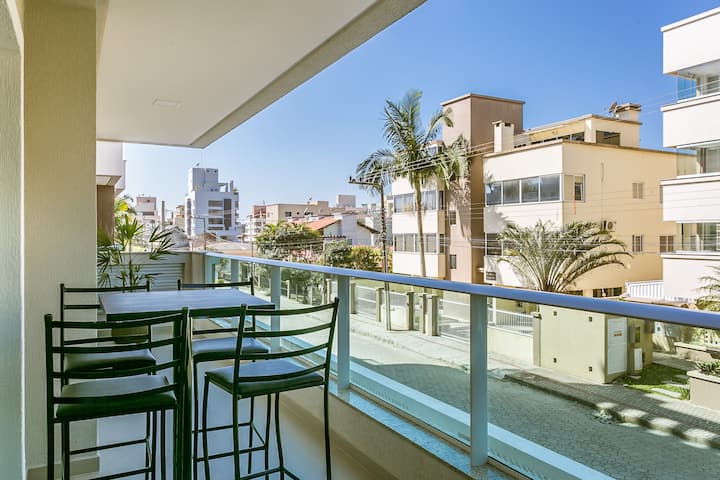 Novo Com 2 Suítes 1 Lavabo/fino,próximo A Praia. - Bombinhas