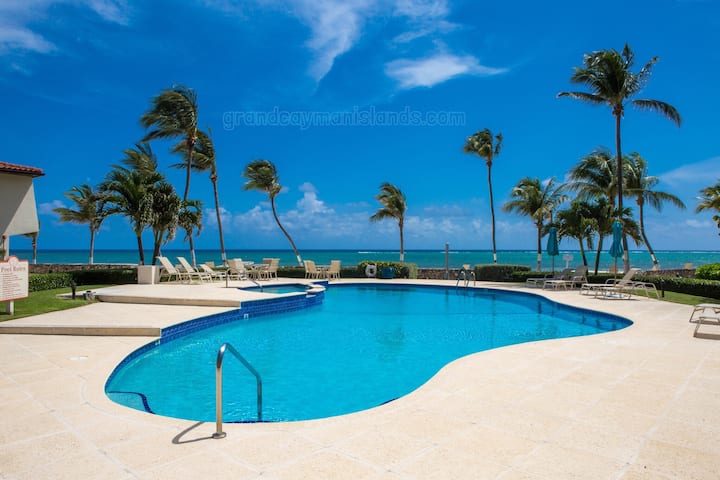 Villas Pappagallo Oceanfront (Latitude Adjustment) - Cayman Islands
