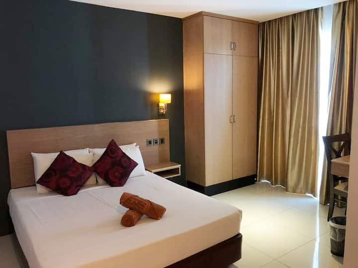 Connecting Bedroom (Family Room) - ミリ